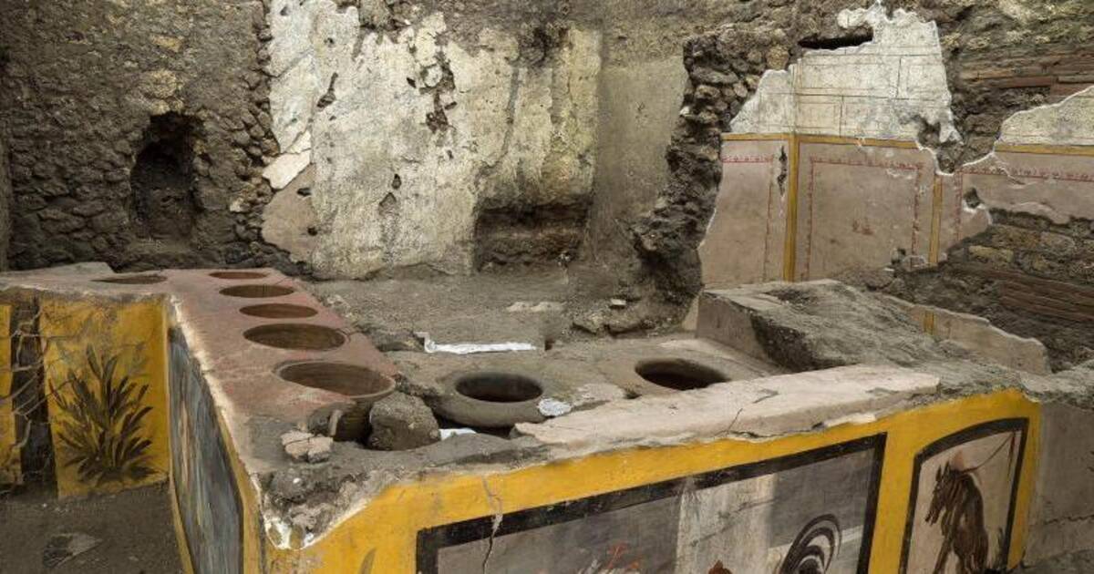 Prachtvolle Malereien: Forscher graben antike «Snackbar» in Pompeji aus ...