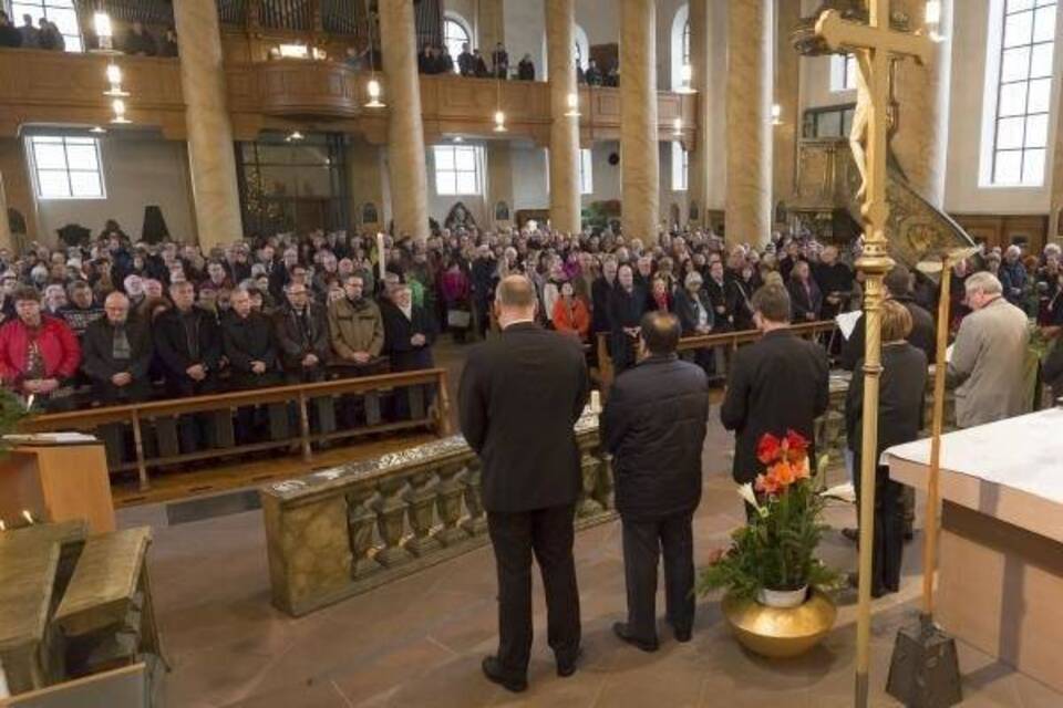Christen, Juden und Muslime beim Friedensgebet in Mannheim (aktualisiert) - Mannheim und ...
