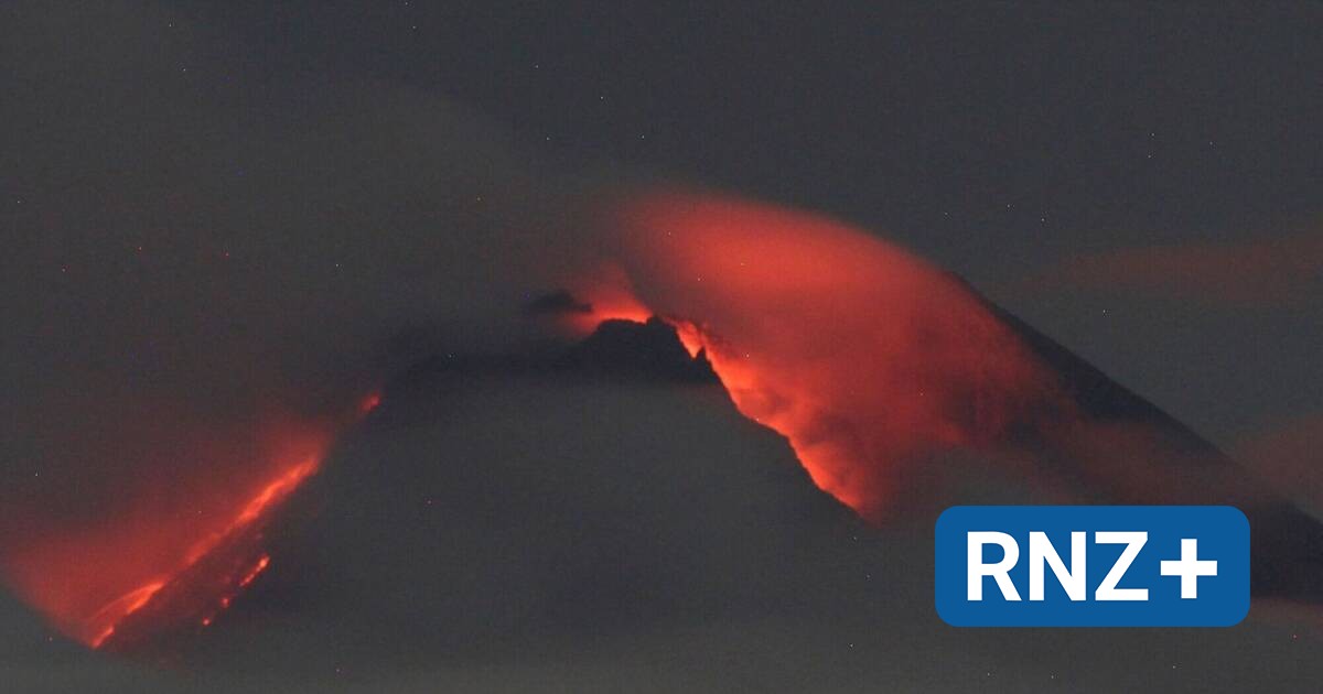 Indonesien: Vulkan Merapi spuckt Lava und Asche - Hunderte fliehen ... Indonesien: Vulkan Merapi spuckt Lava und Asche - Hunderte fliehen ...