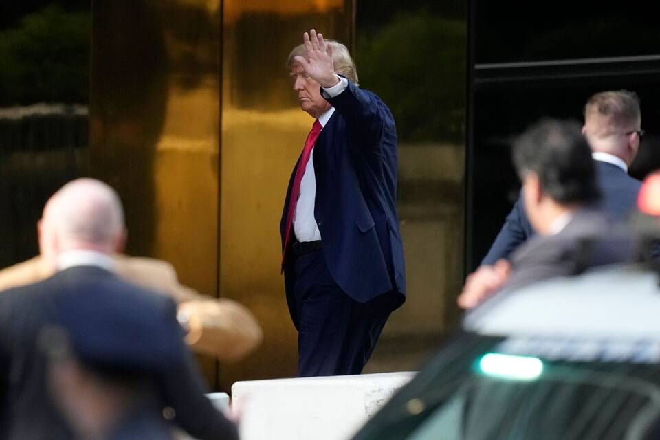Justiz Alle Augen Auf New York Trump Vor Gericht Erwartet Politik