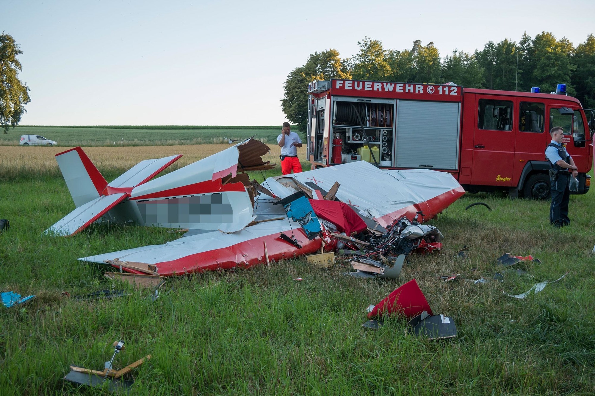 Flugplatz Mosbach-Lohrbach: Der tödliche Absturz passierte unmittelbar ... Flugplatz Mosbach-Lohrbach: Der tödliche Absturz passierte unmittelbar ...