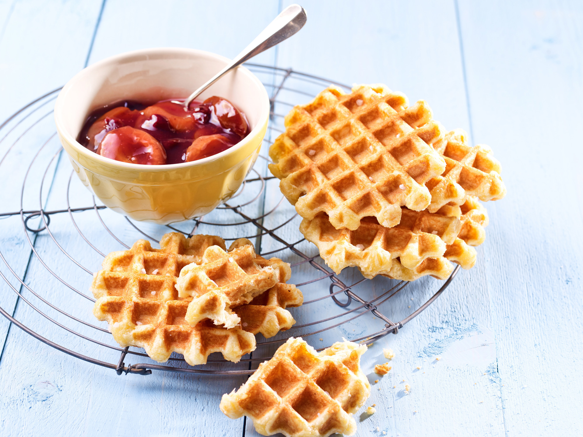 Backen von Waffeln: So gelingt die perfekte Waffel - Essen und Trinken ... Backen von Waffeln: So gelingt die perfekte Waffel - Essen und Trinken ...