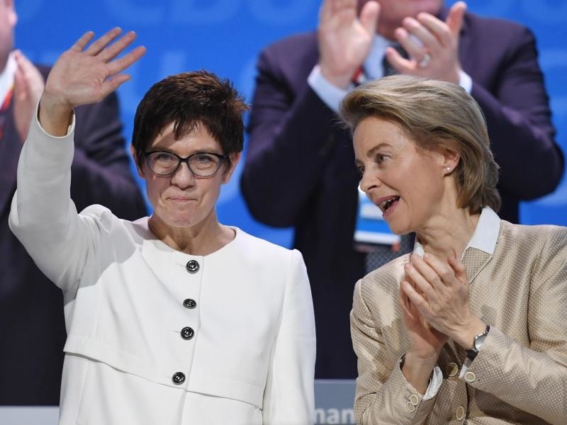 CDU-Chefin wird Ministerin: Volles Risiko: Kramp-Karrenbauer übernimmt ... CDU-Chefin wird Ministerin: Volles Risiko: Kramp-Karrenbauer übernimmt ...